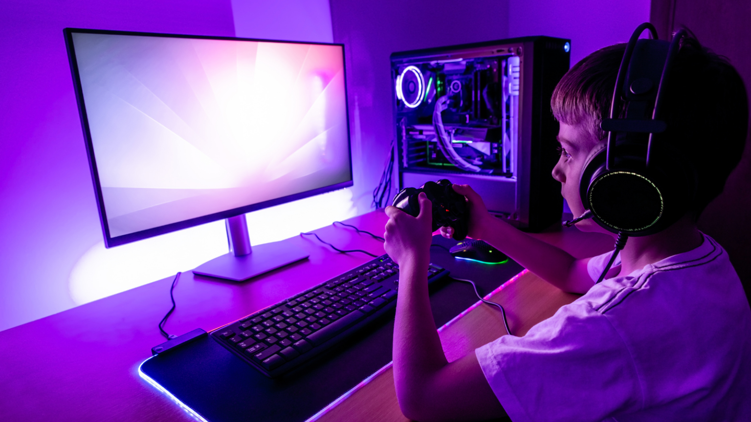 Affordable & Comfortable Gaming Setup: Essential Equipment Guide ...